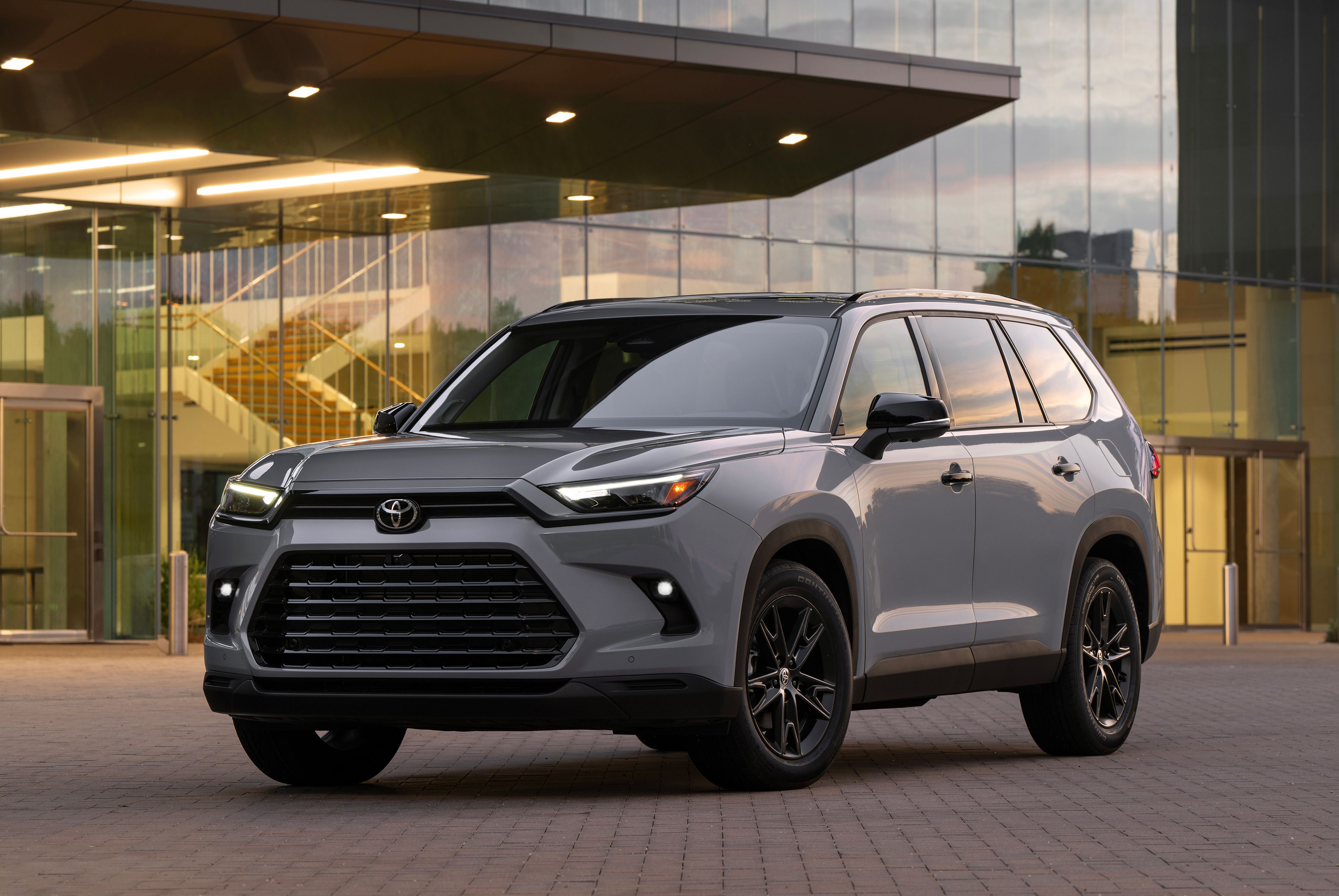 What's New on 2025 Toyota Grand Highlander | Sunny King Toyota